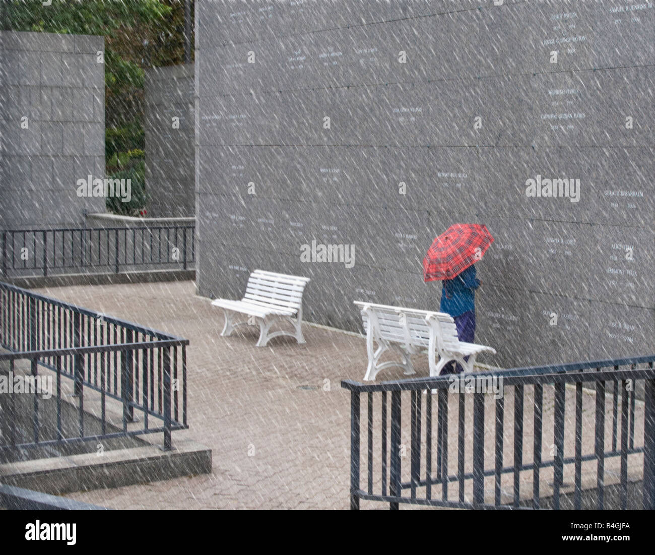 Above ground grave hi-res stock photography and images - Alamy