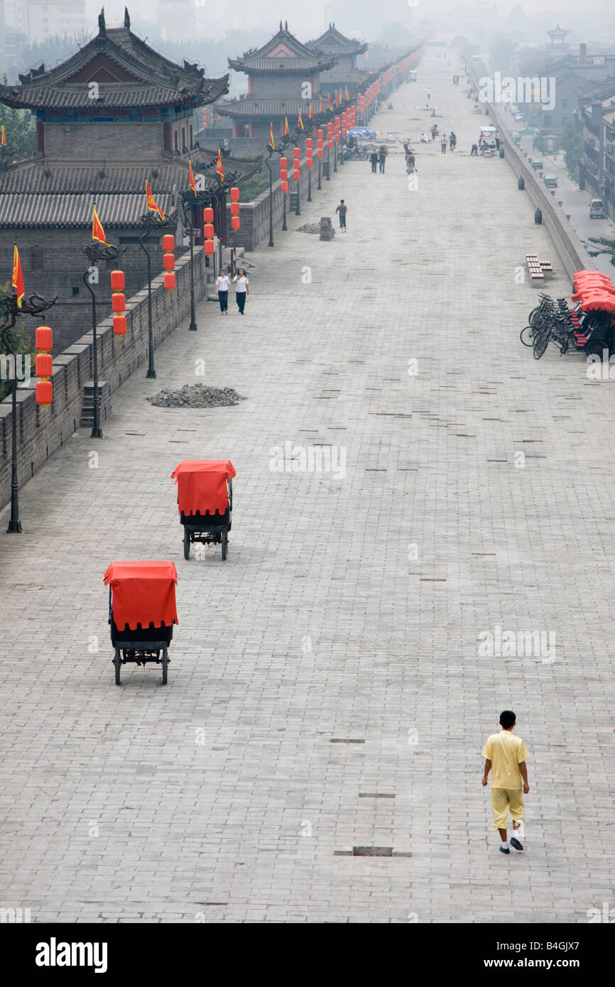 Rickshaws on city wall hi-res stock photography and images - Alamy