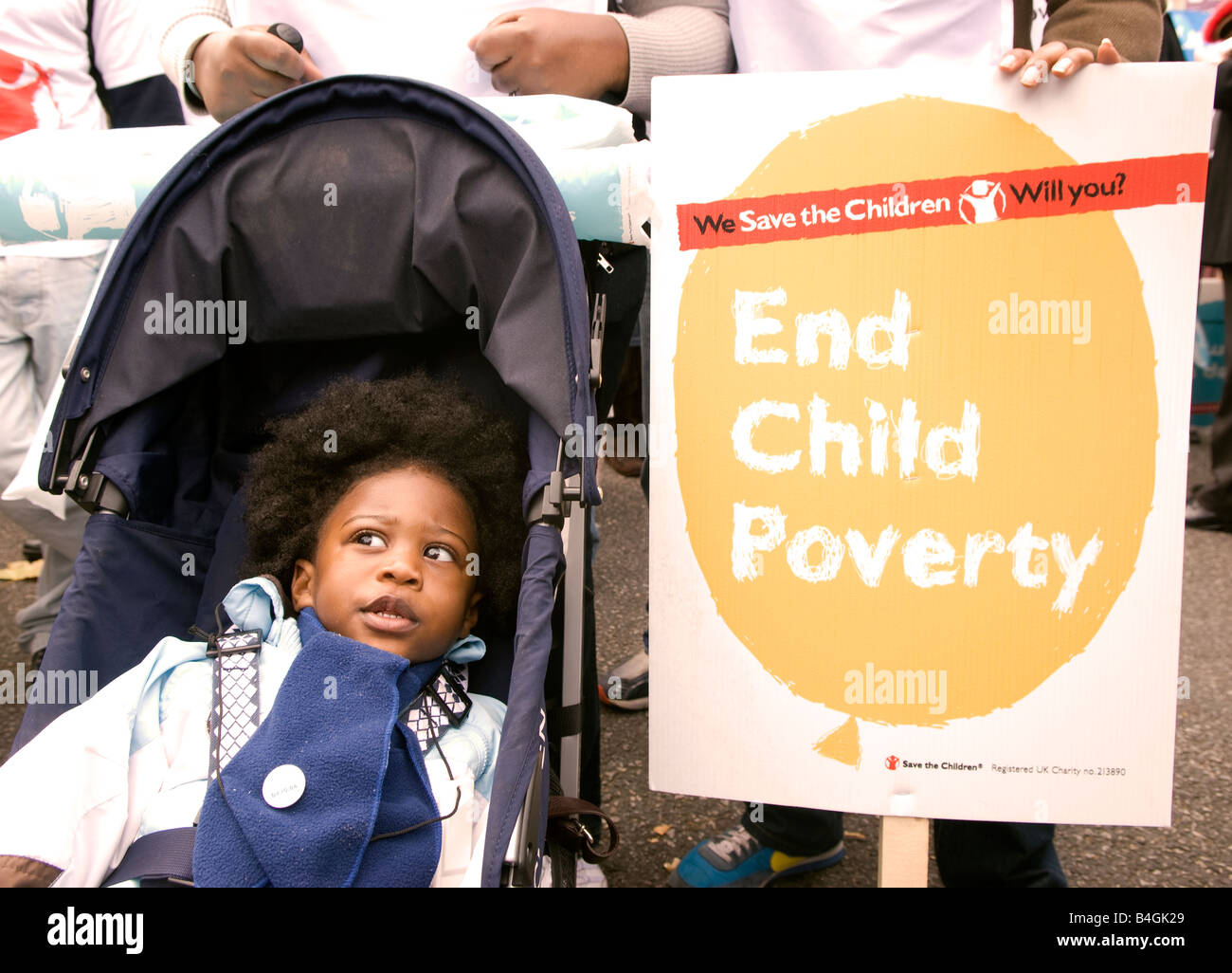 End child poverty uk hi-res stock photography and images - Alamy