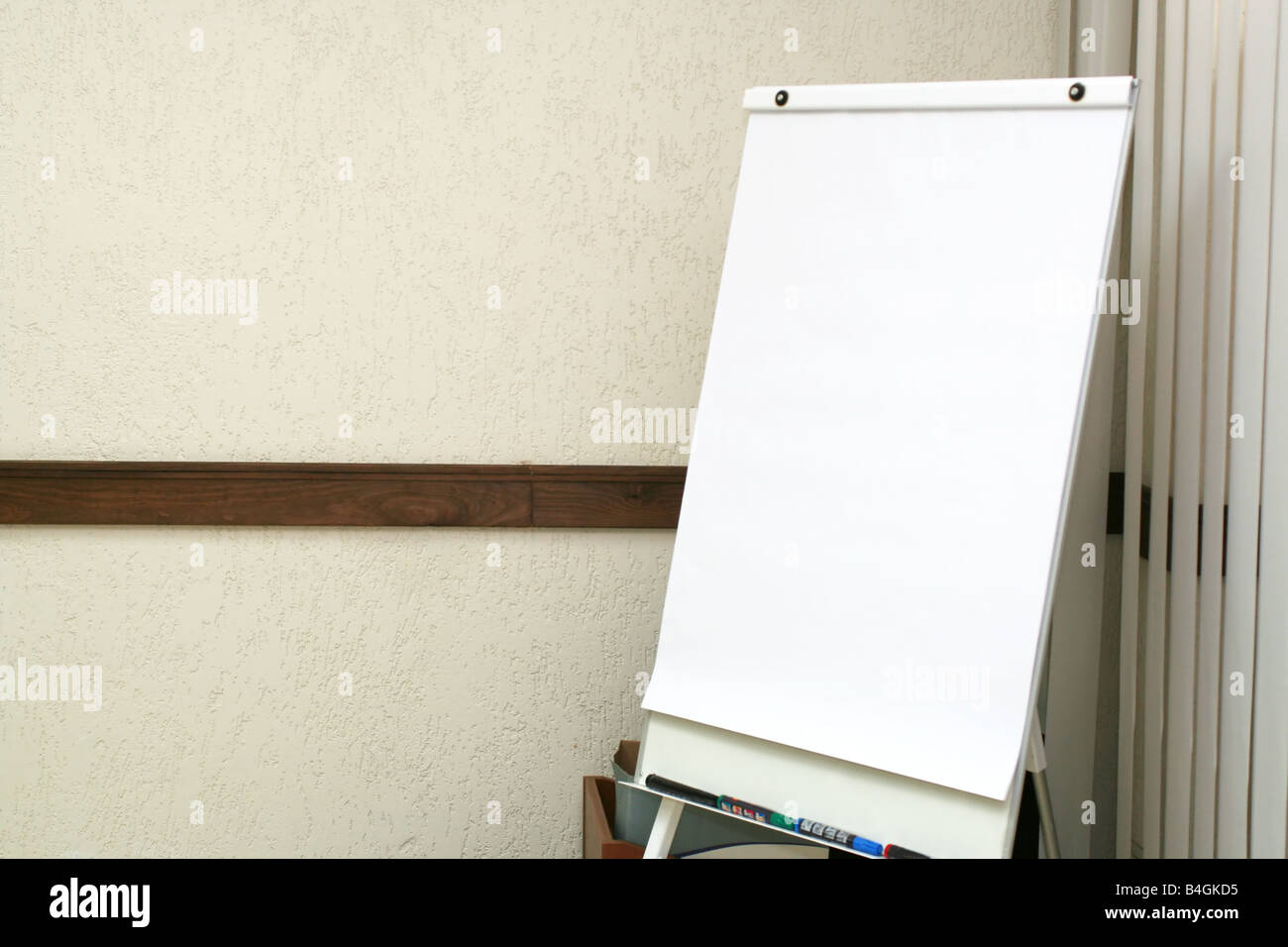 Blank flip chart hi-res stock photography and images - Alamy