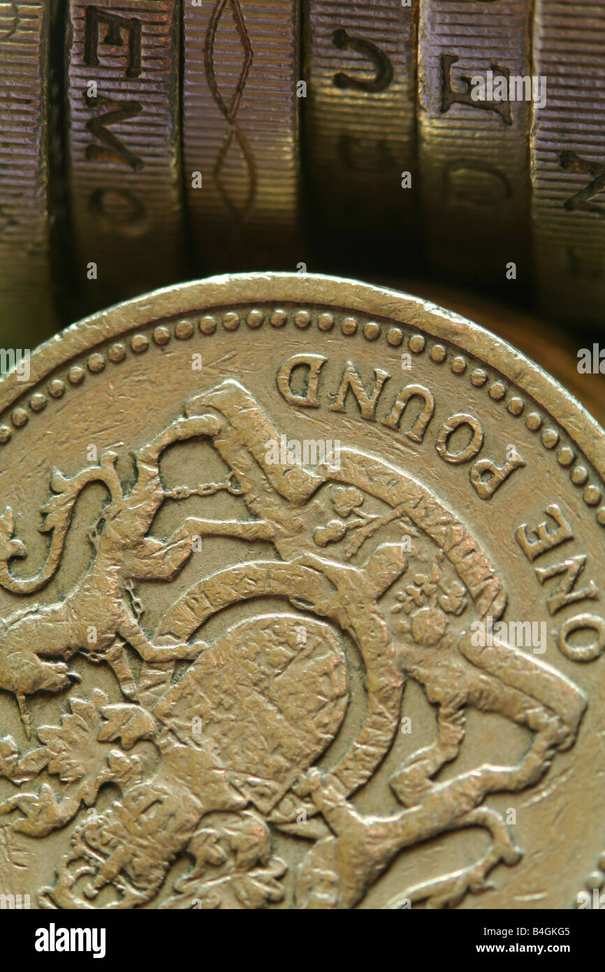 parts of £1 coins Stock Photo - Alamy