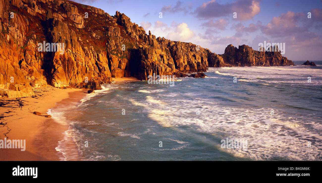 Logans rock hi-res stock photography and images - Alamy