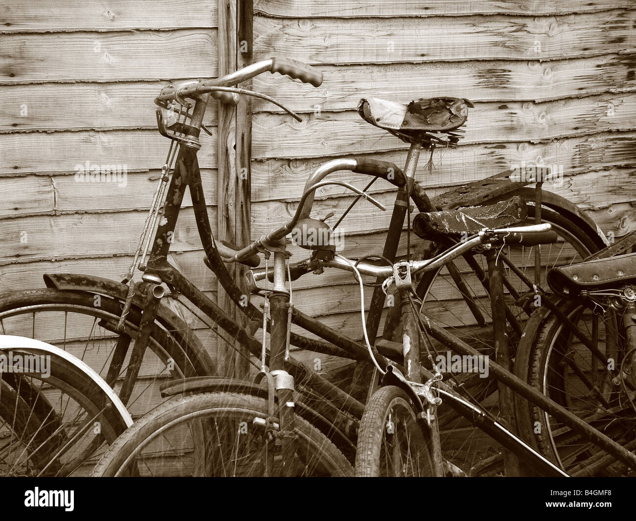 Old Fashioned Black Bicycle High Resolution Stock Photography and Images - Alamy