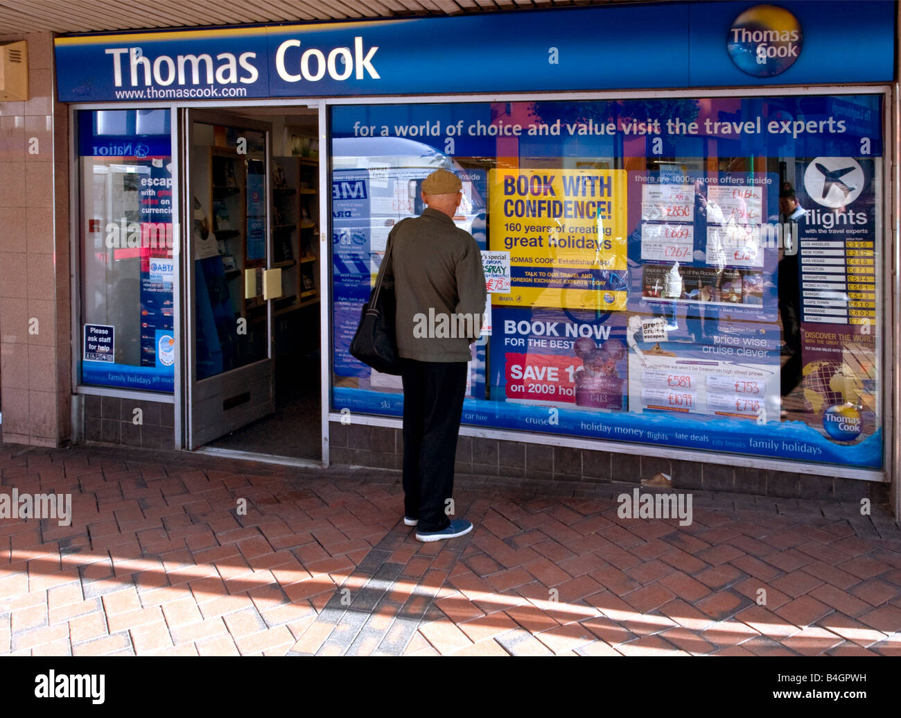 Thomas cook travel agency hi-res stock photography and images - Alamy