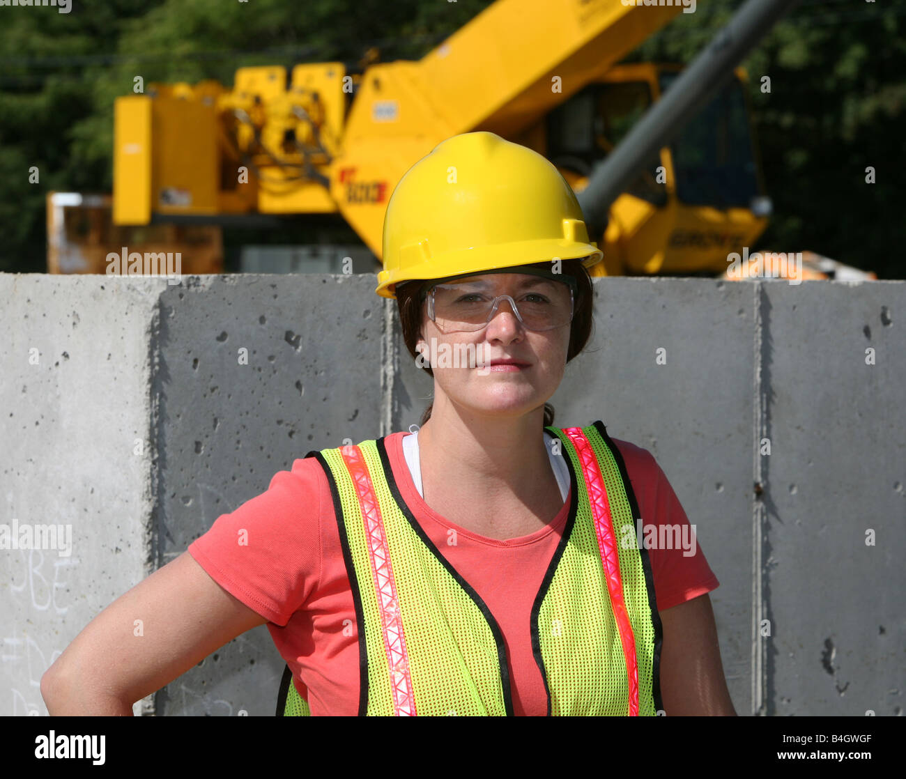 Wall underconstruction hi-res stock photography and images - Alamy