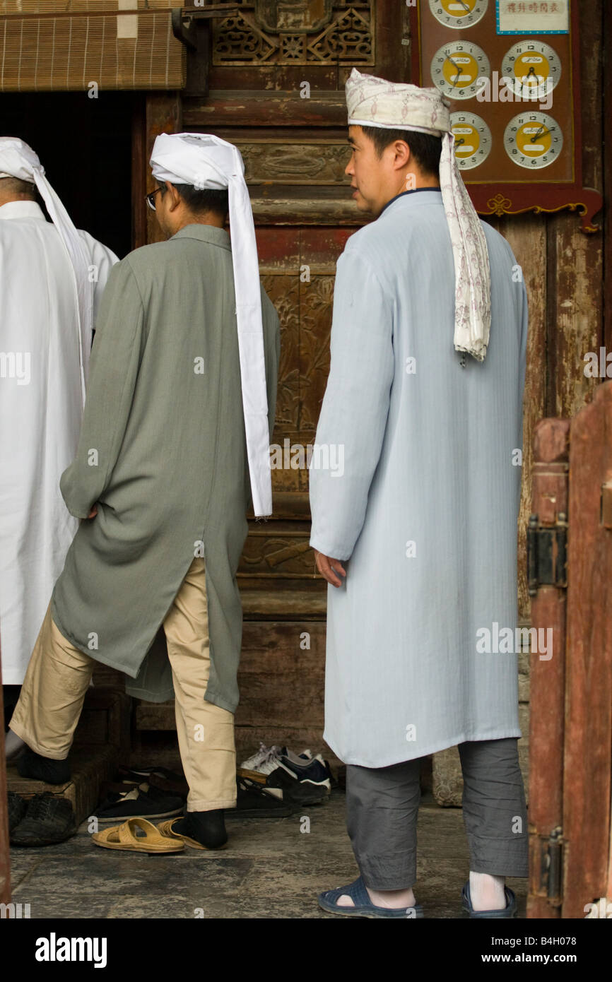 Chinese muslims at a mosque in Xian , China Stock Photo - Alamy