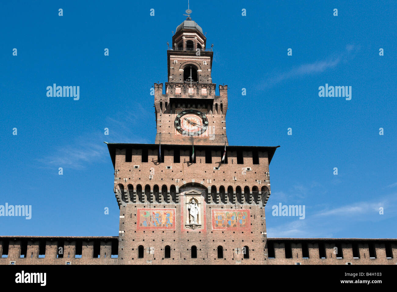 Milan city clock hi-res stock photography and images - Alamy