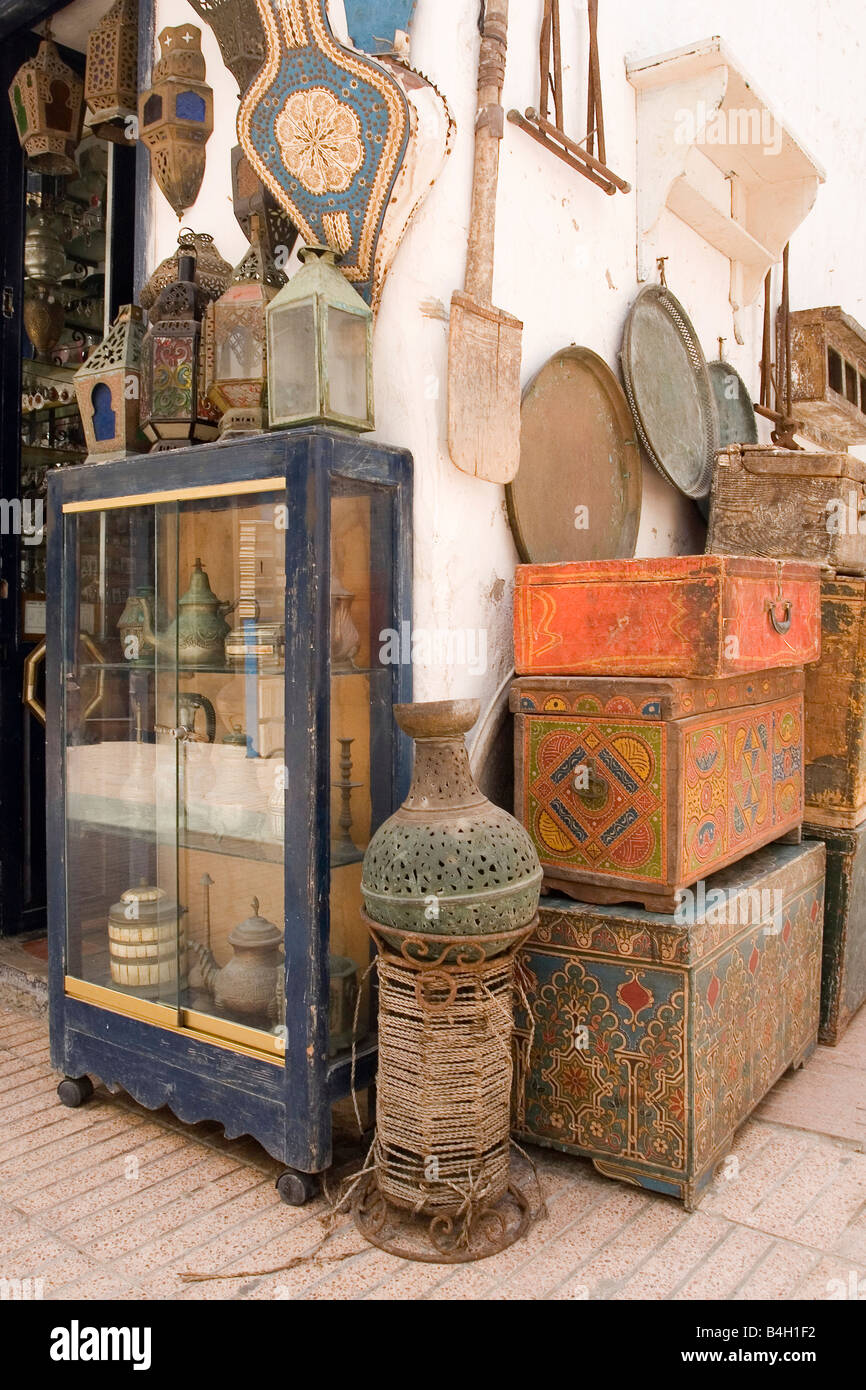 Antiques shop in Essaouira, Morocco Stock Photo - Alamy
