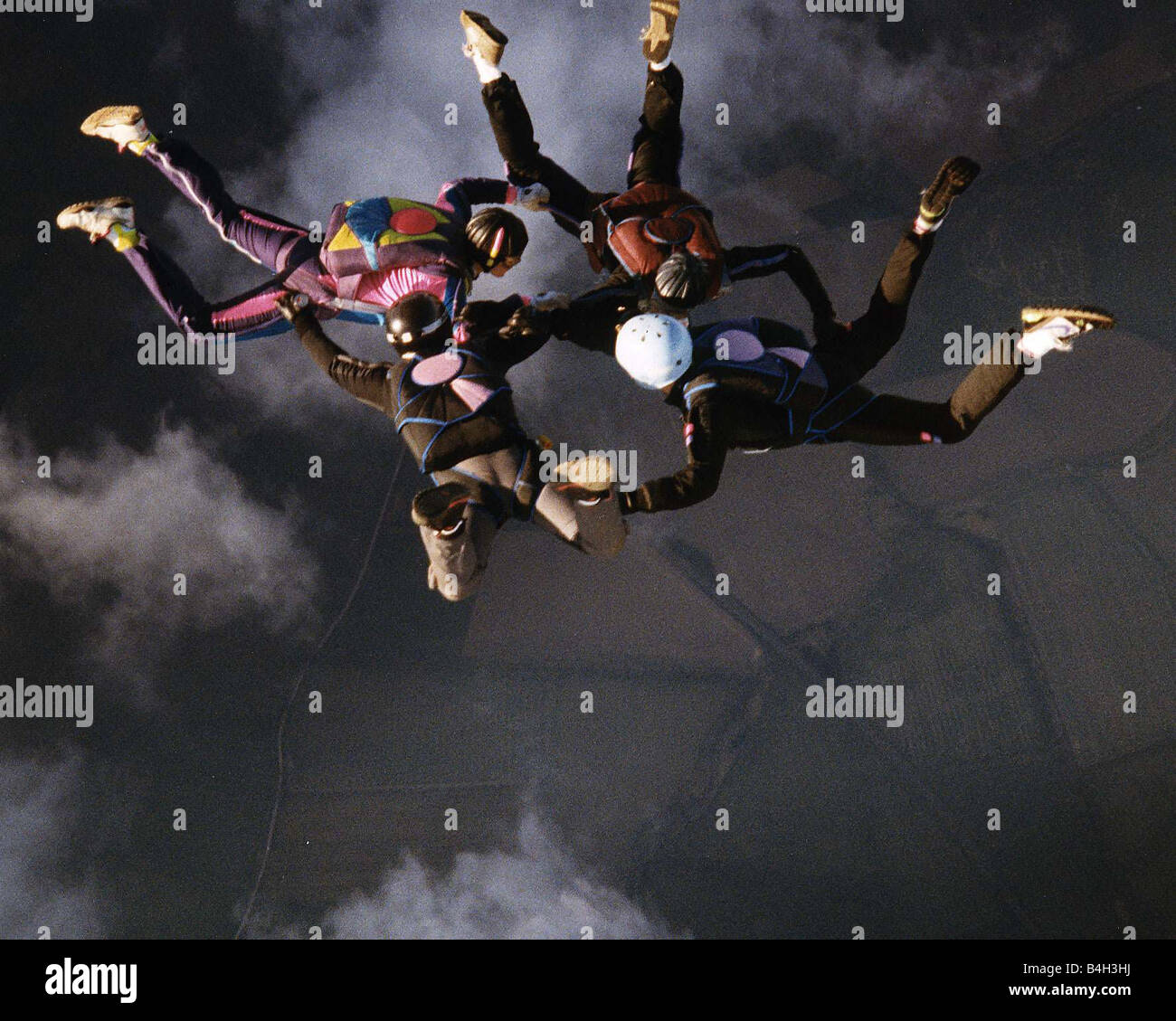 Free fall parachutes hi-res stock photography and images - Alamy