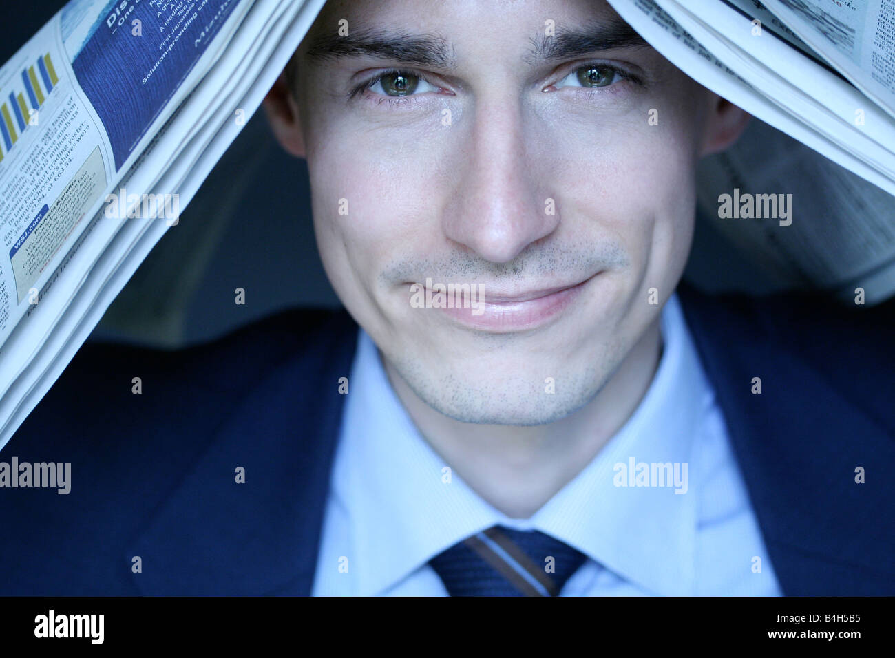 Head shot media hi-res stock photography and images - Alamy