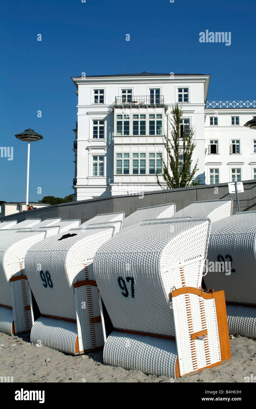 Wicker beach chairs on beach hi-res stock photography and images - Alamy