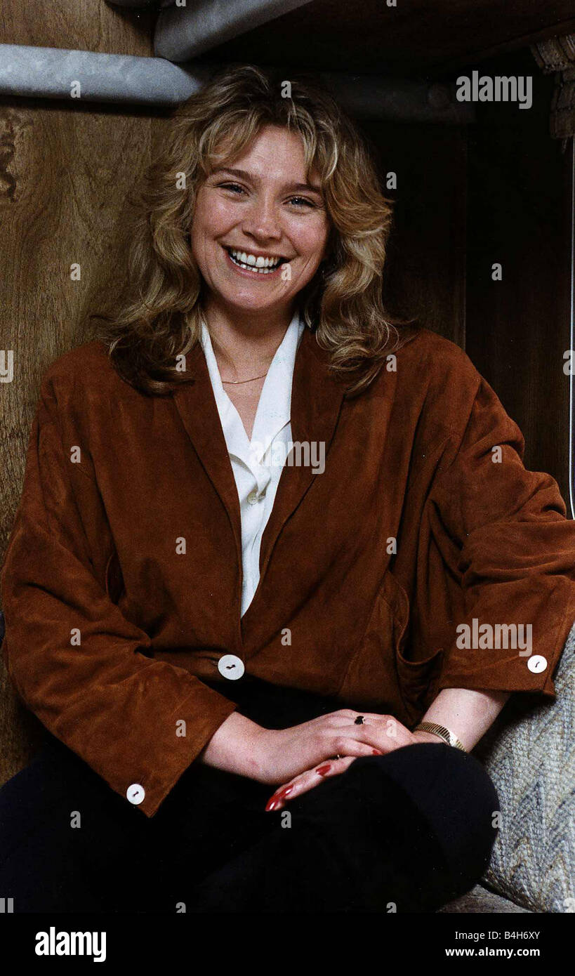 Actress amanda redman hi-res stock photography and images - Alamy