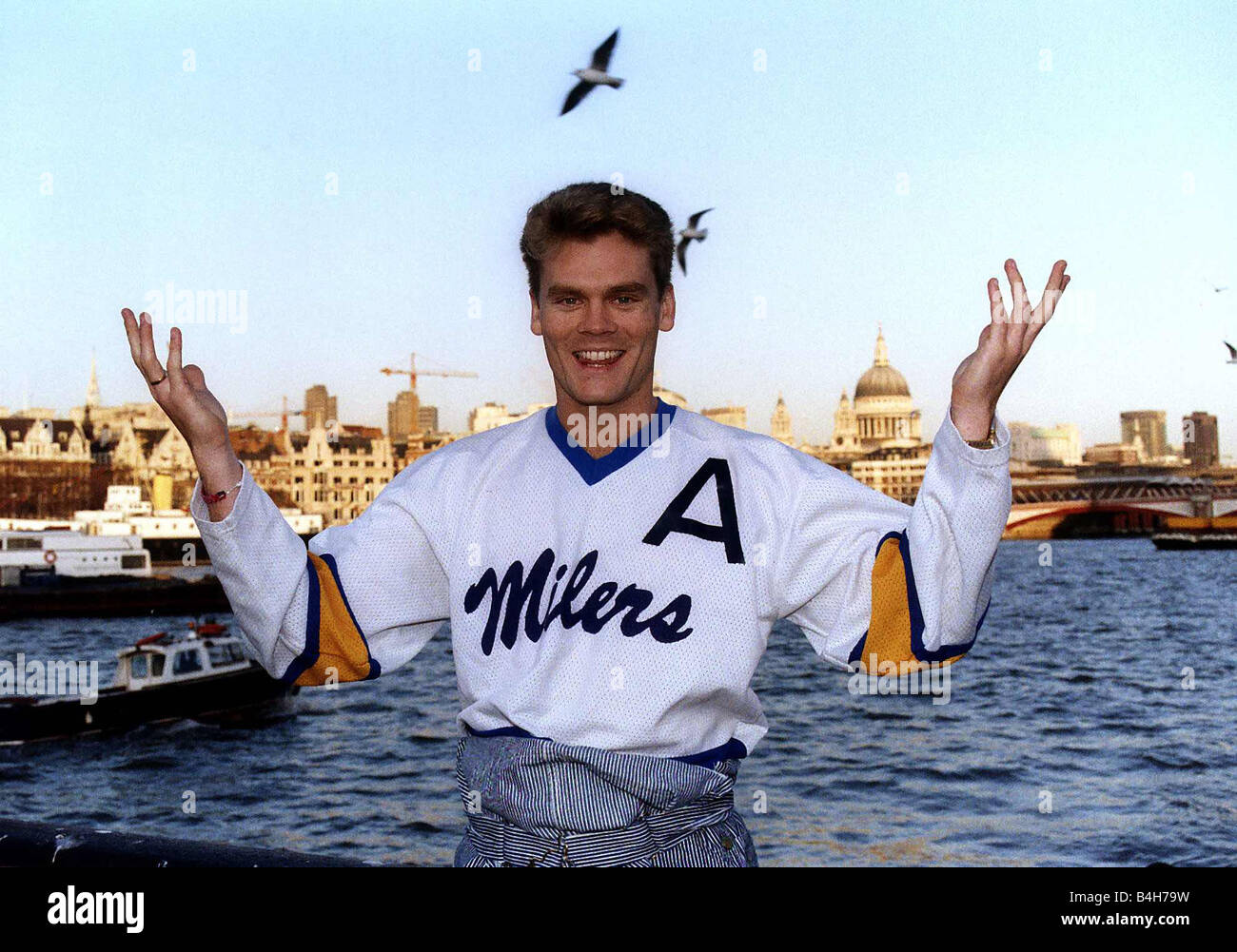 Ian Williams Actor Stars in Neighbours Stock Photo - Alamy