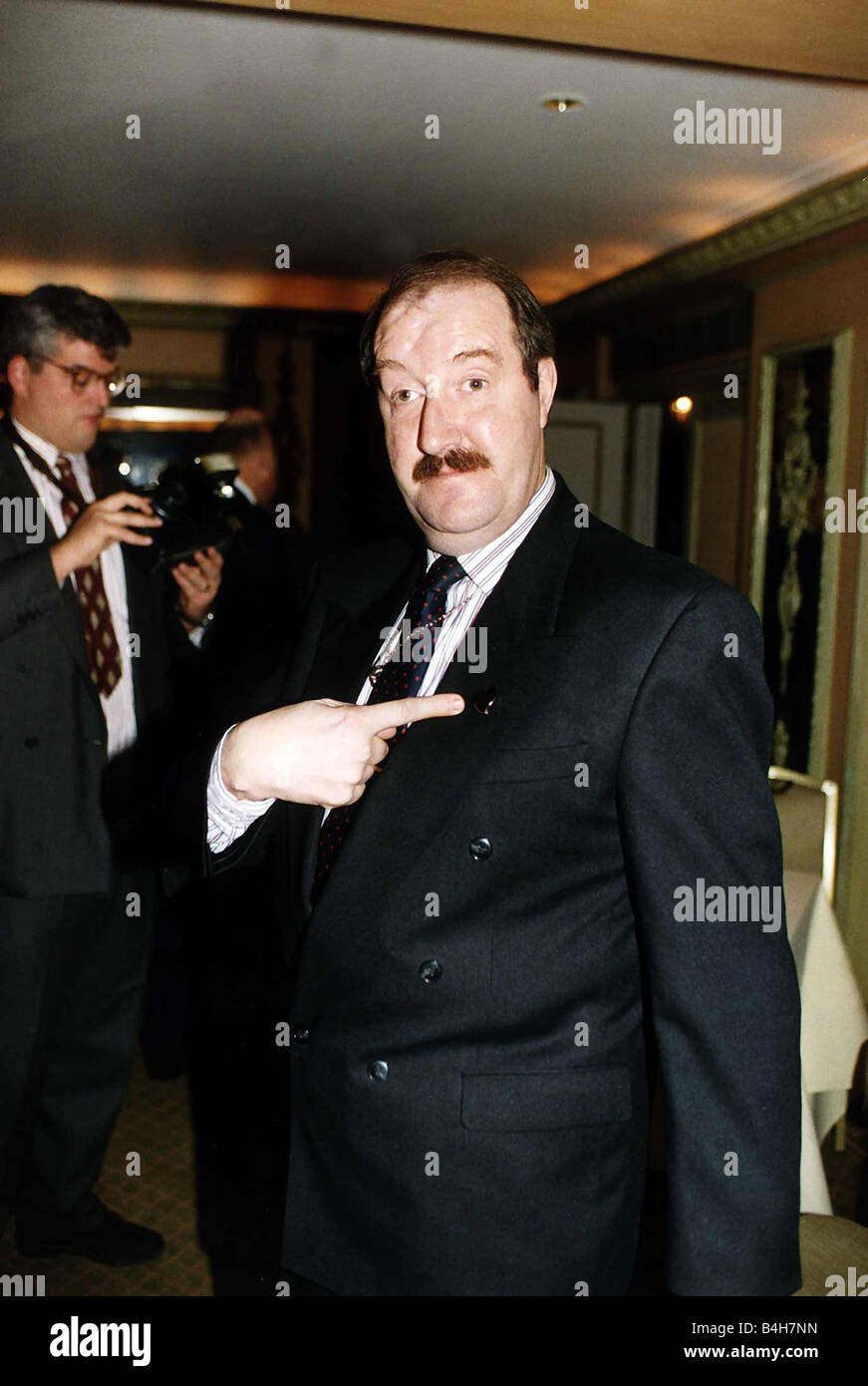 Gordon Kaye High Resolution Stock Photography and Images - Alamy