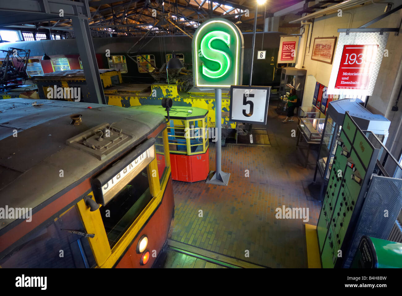 German museum of technology hi-res stock photography and images - Alamy