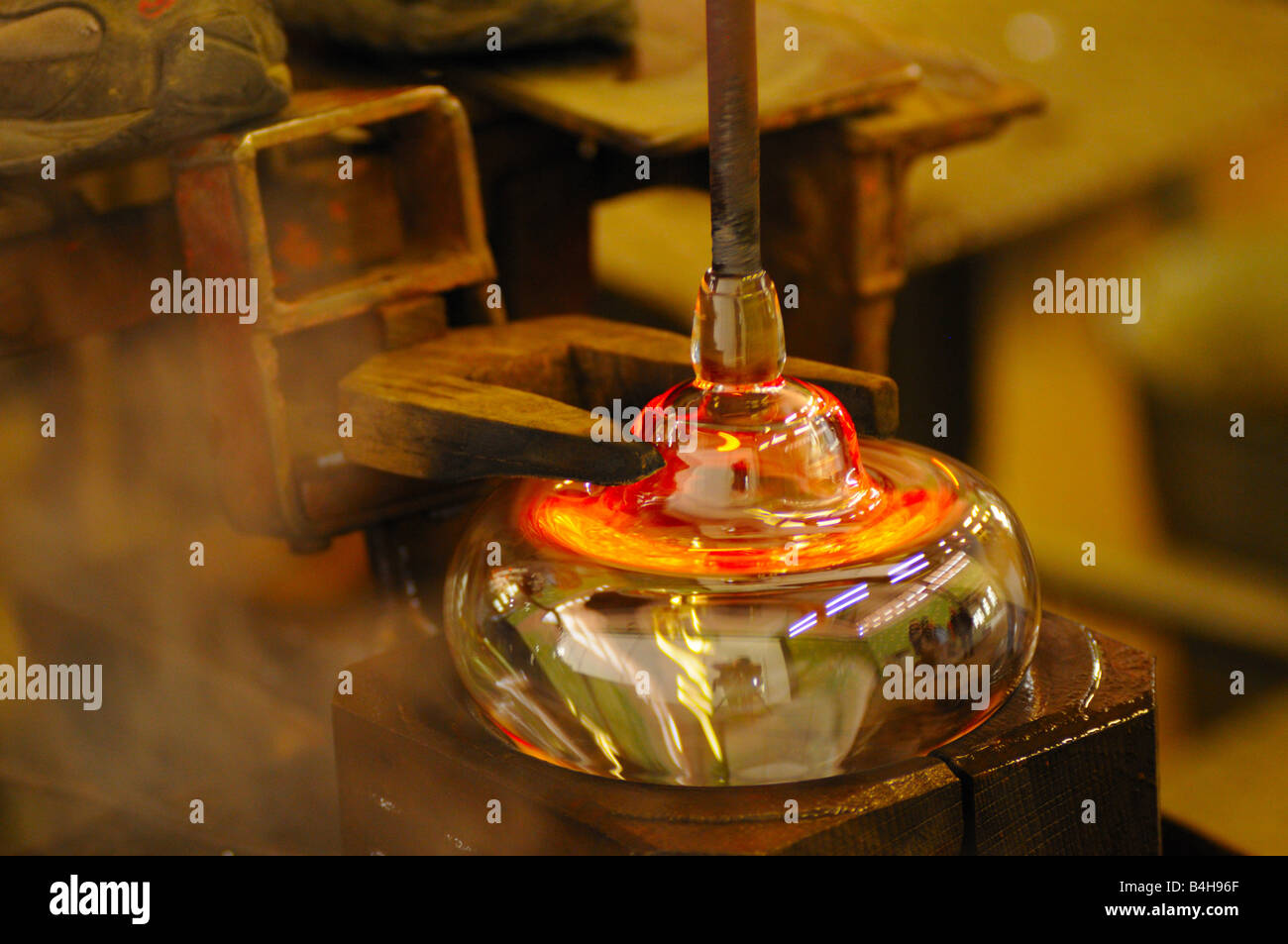 Hot vessel hi-res stock photography and images - Alamy
