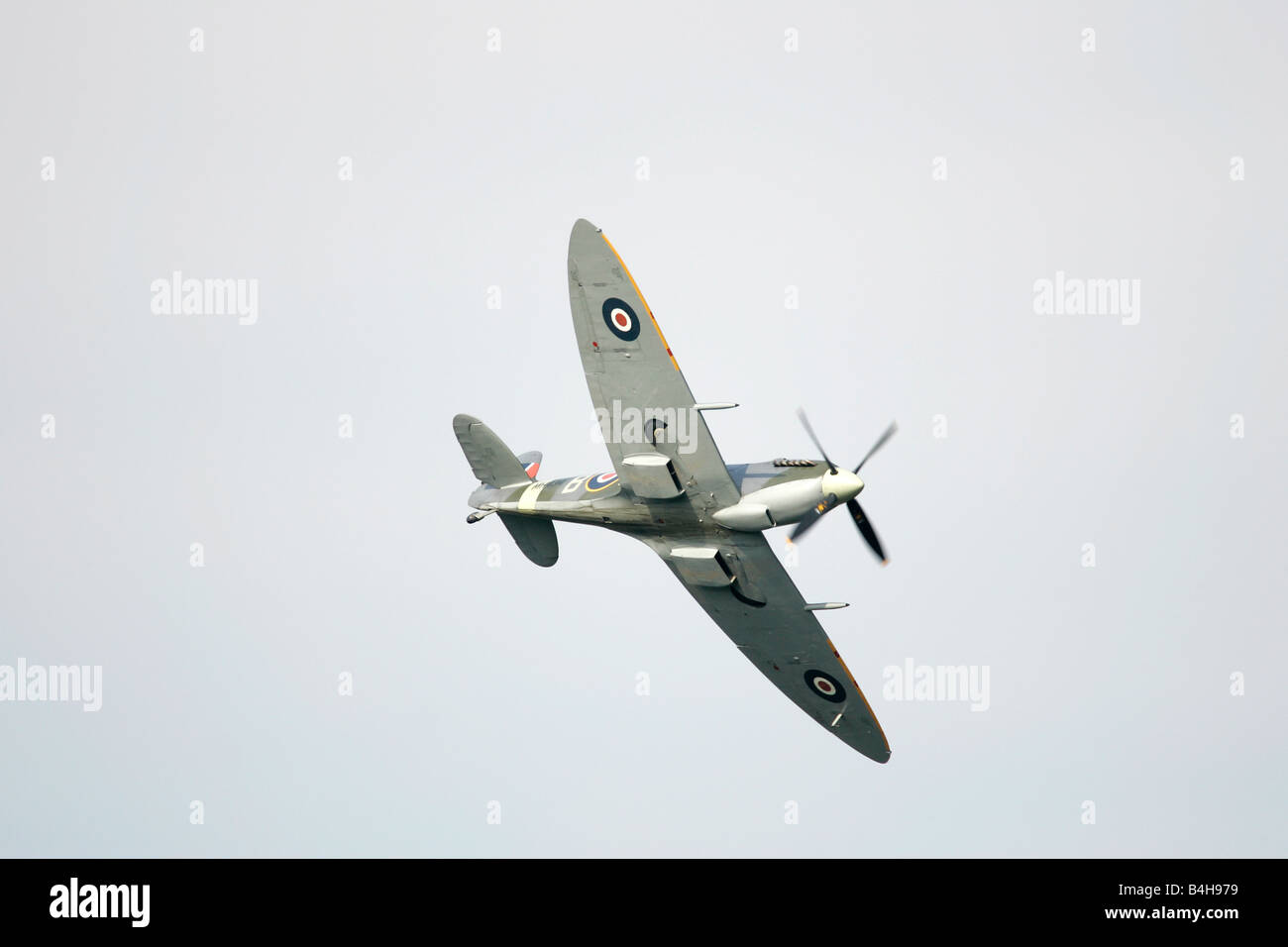 R.j Mitchell Spitfire Stock Photos & R.j Mitchell Spitfire Stock Images ...
