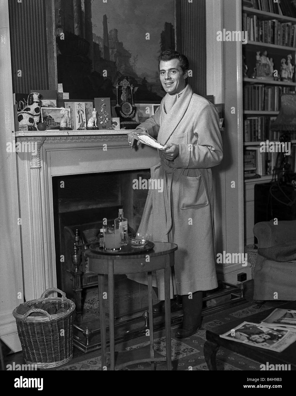 Dirk Bogarde High Resolution Stock Photography and Images - Alamy