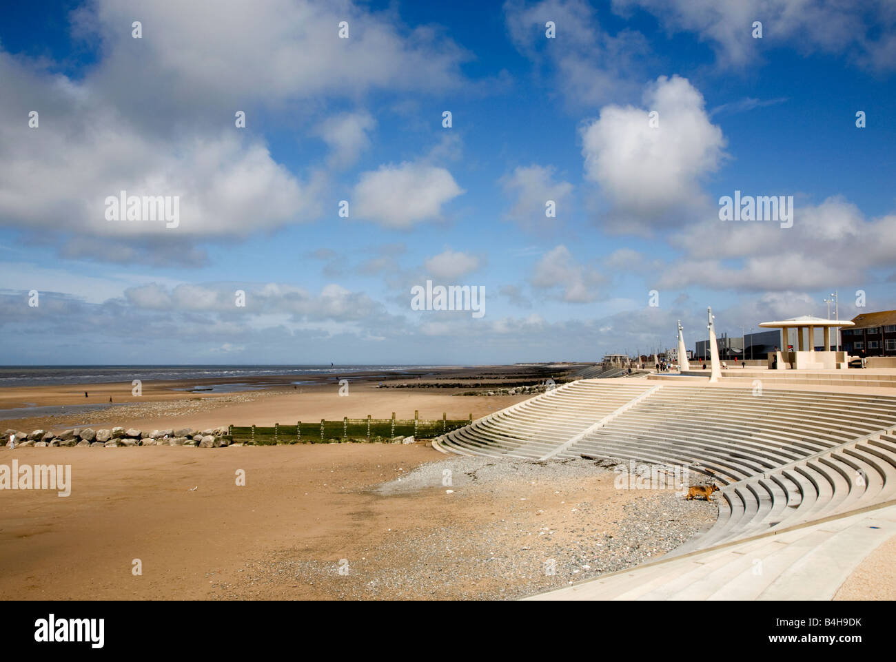 Promenade and seafront at Cleveleys Stock Photo - Alamy