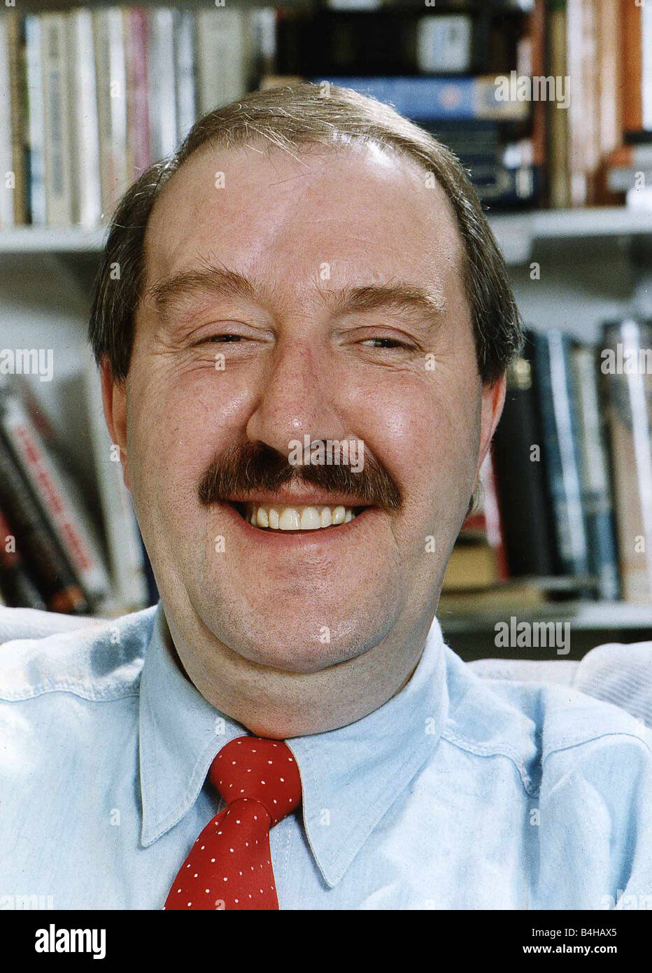 Gordon Kaye who is an actor Stock Photo - Alamy