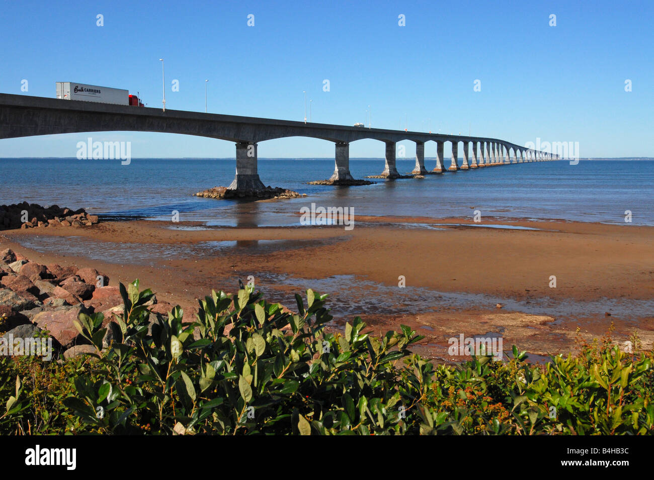 Confederation bridge canada longest bridge hi-res stock photography and ...