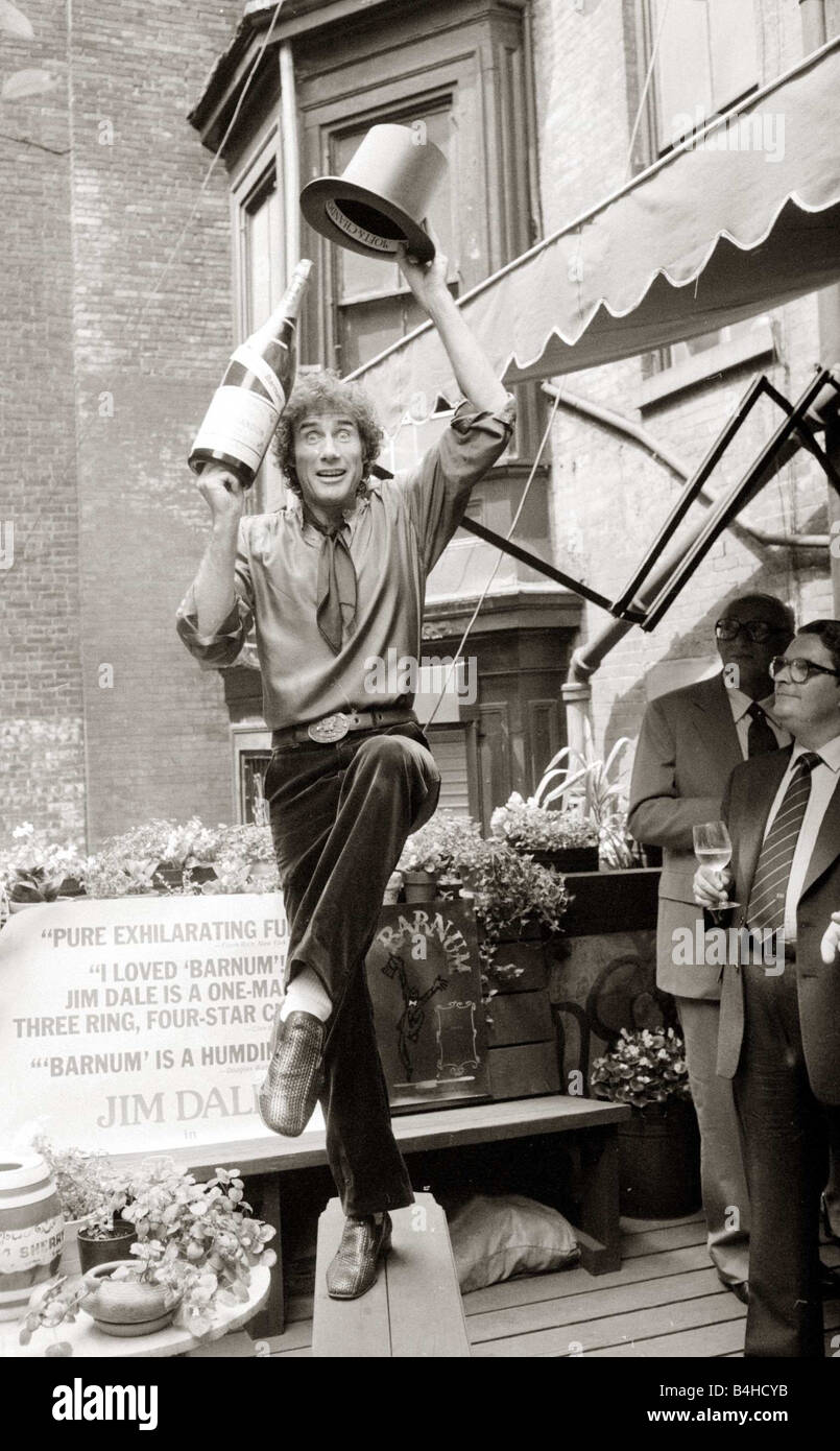 Jim dale actor hi-res stock photography and images - Alamy