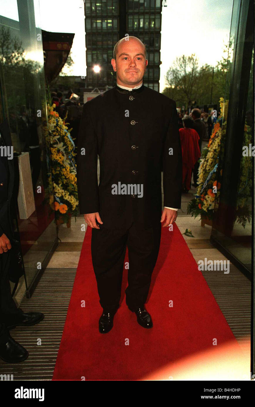 Actor Ross Kemp from Eastenders arrives for the Bafta awards ceremony ...