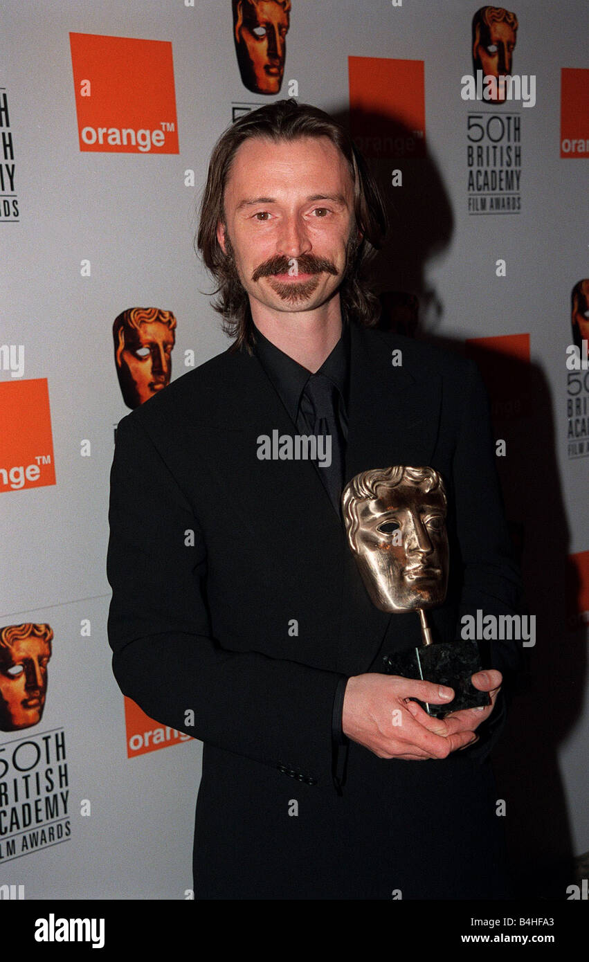 Robert Carlyle Actor April 98 With his BAFTA award he won for his part ...