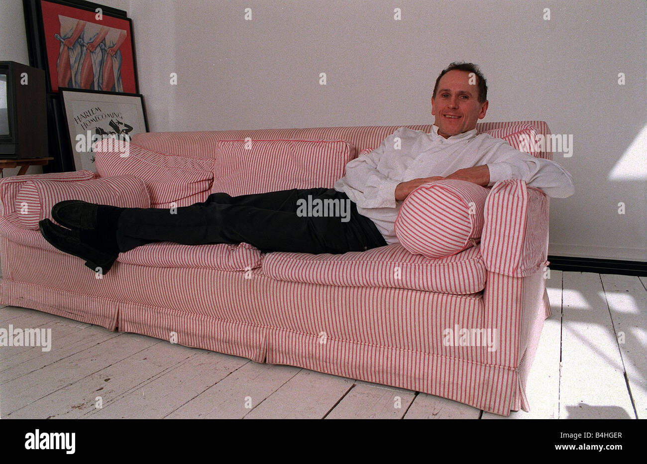 Wayne Sleep Dancer Actor September 98 At home relaxing sitting on sofa ...