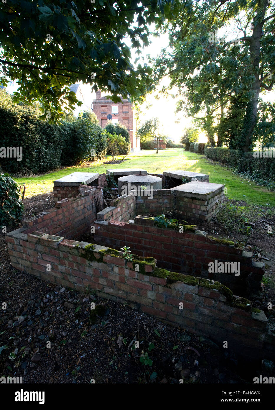 Mortar base construction Stock Photo - Alamy