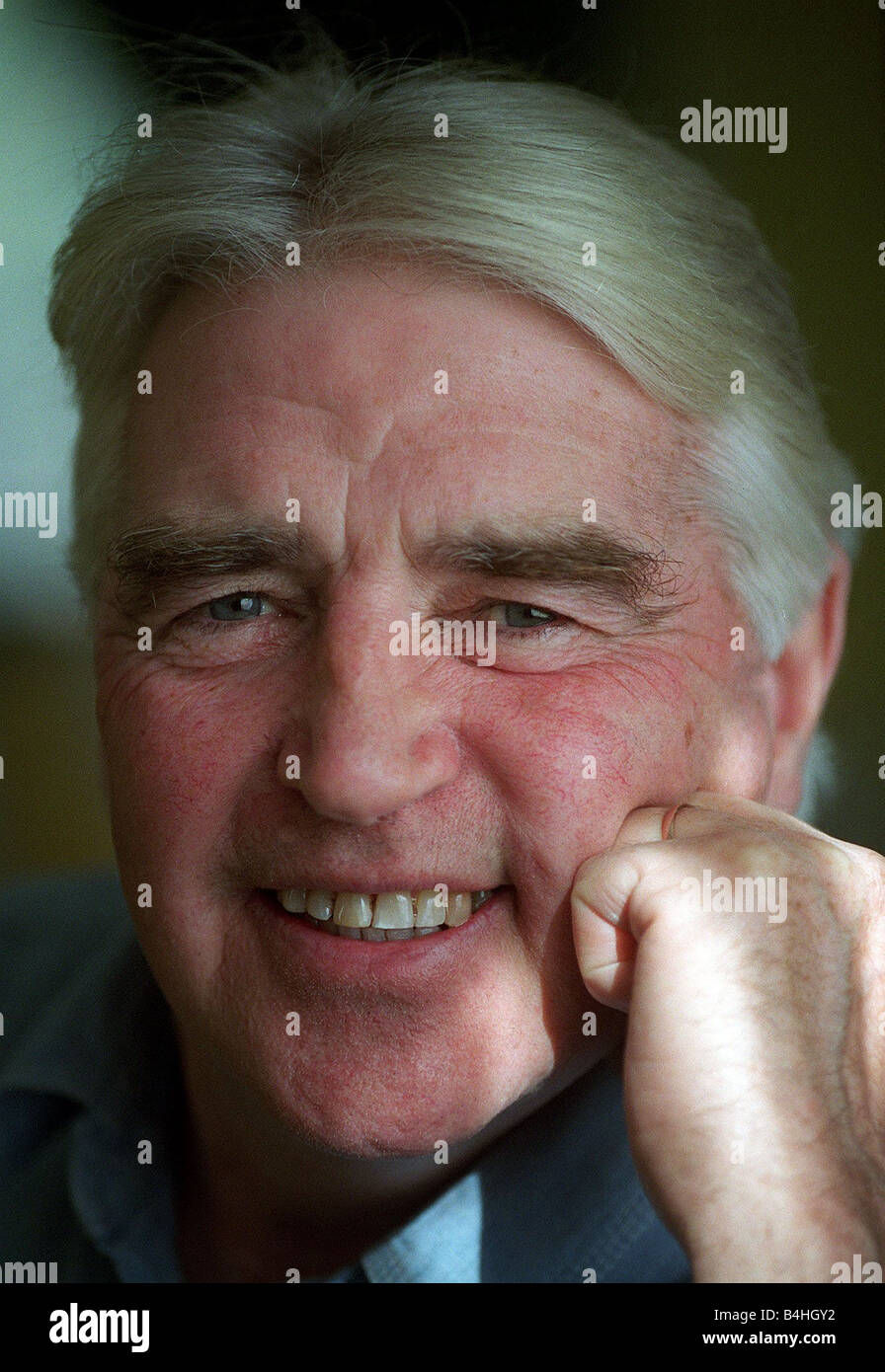 Beards Actor Dave Midge Taylor clean shaven Stock Photo - Alamy