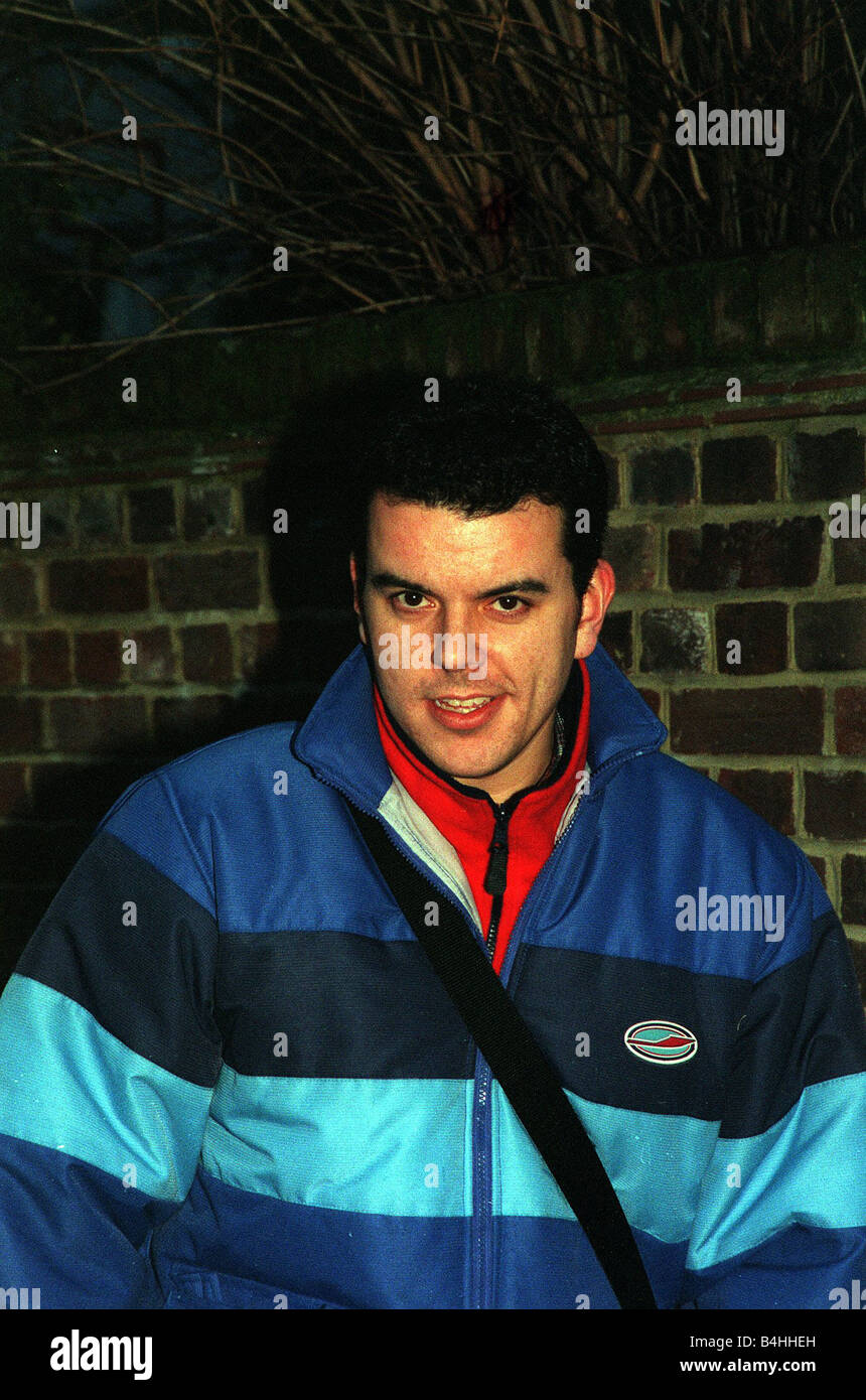 Andrew Lynford Actor December 98 Eastenders Actor walking down street ...