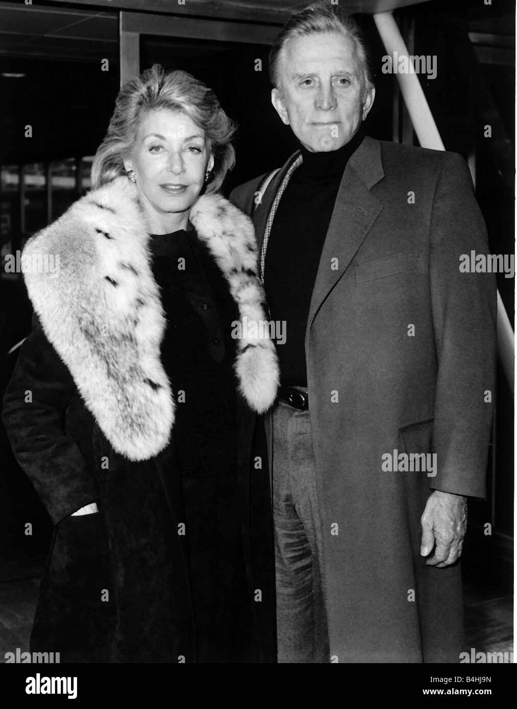 Kirk Douglas actor with wife Anne in March 1985 Stock Photo - Alamy