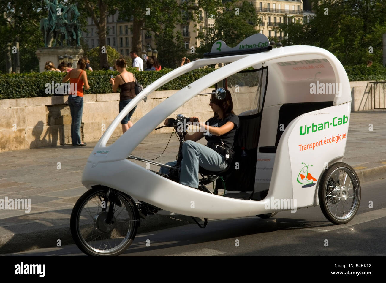 Urban Cab Ecologique, Green taxi, Paris, France Stock Photo - Alamy