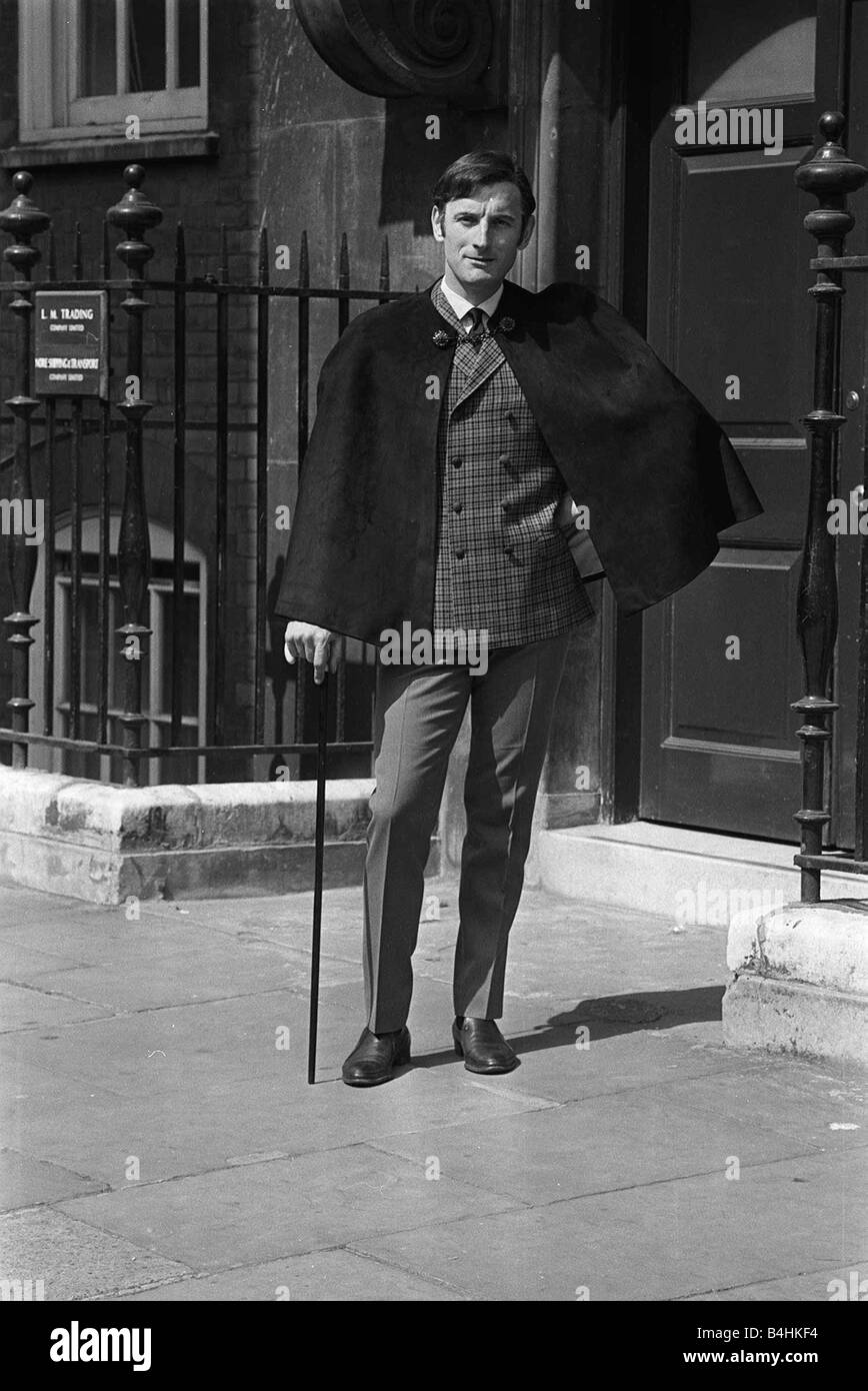 Gerald harper hi-res stock photography and images - Alamy