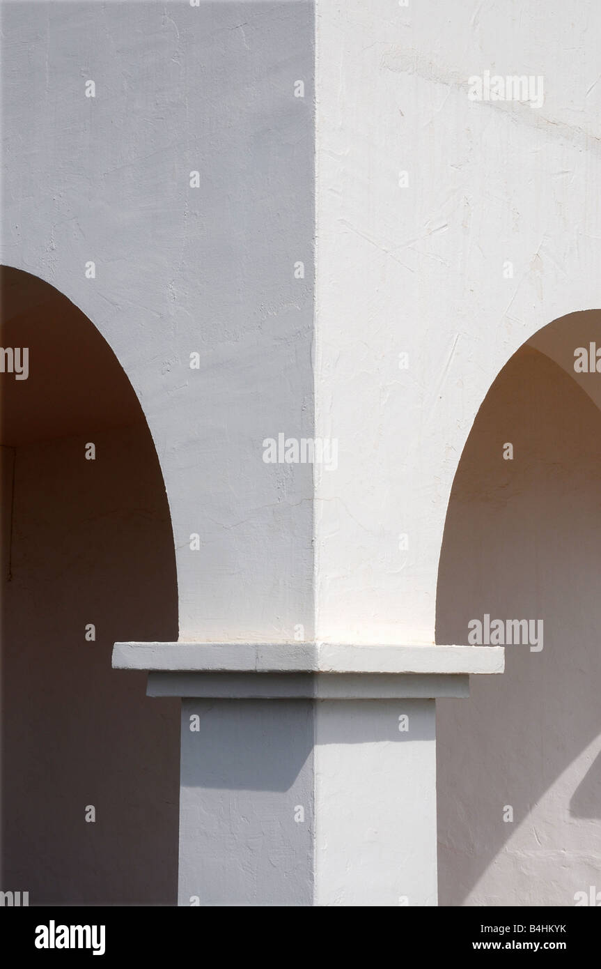 Arched corner hi-res stock photography and images - Alamy