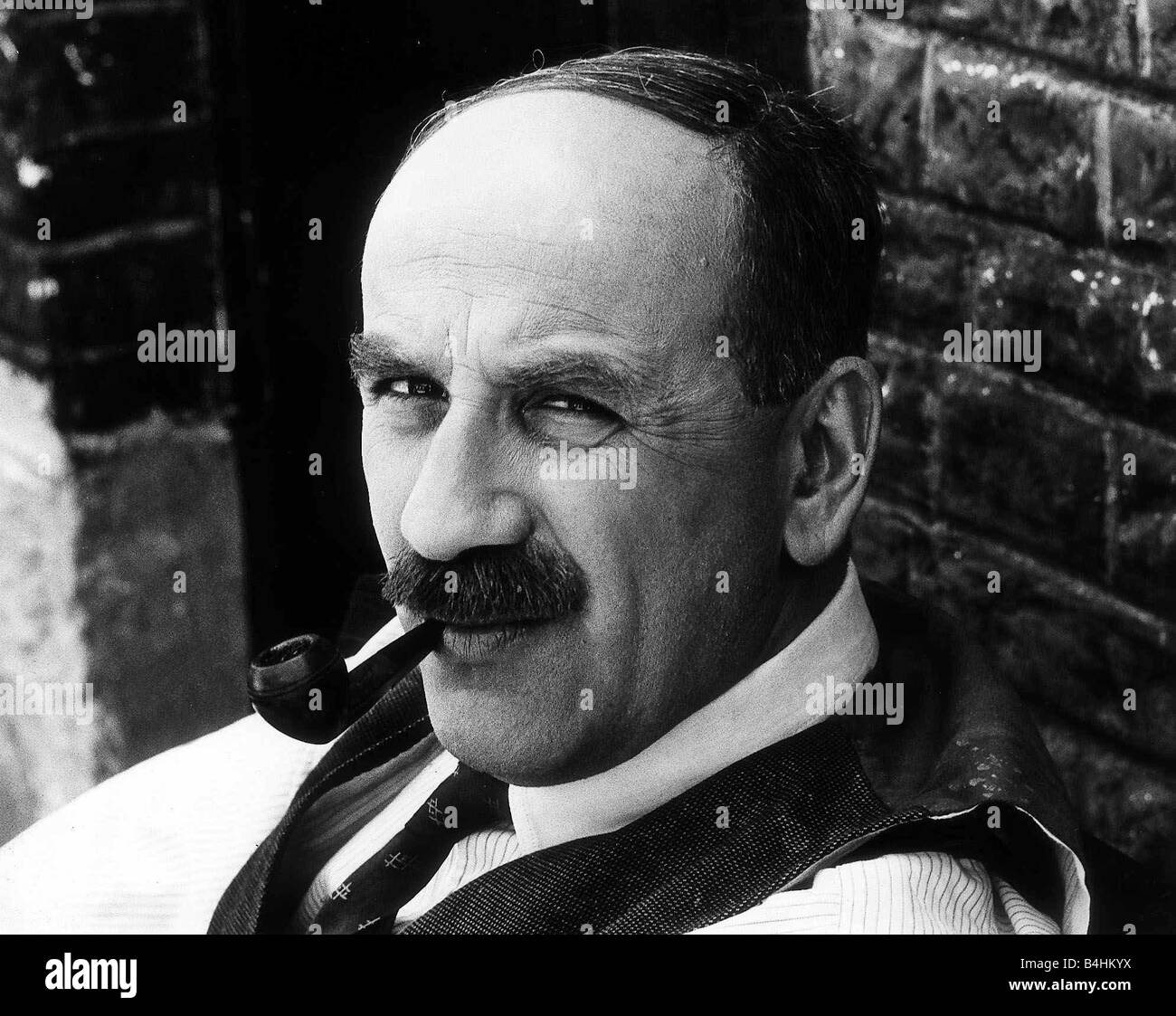 Warren Mitchell Actor as Alf Garnet July 1968 in the TV programme Till ...