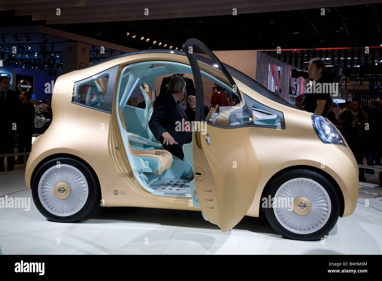 Nissan Nuvu. Motor Show 2008 Stock Photo - Alamy