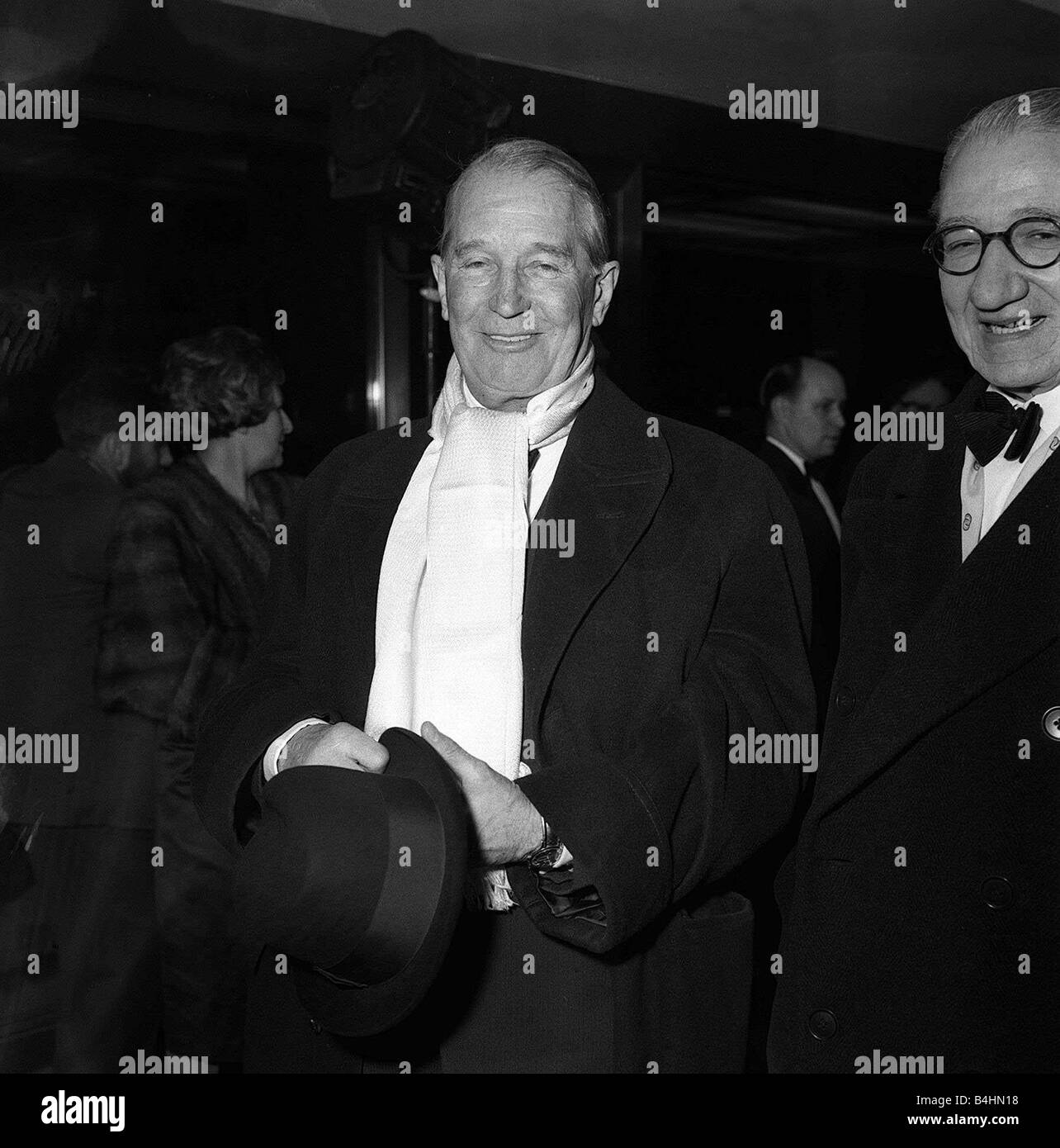 Maurice Chevalier Actor Feb 1959 arrives at premiere of the new musical ...