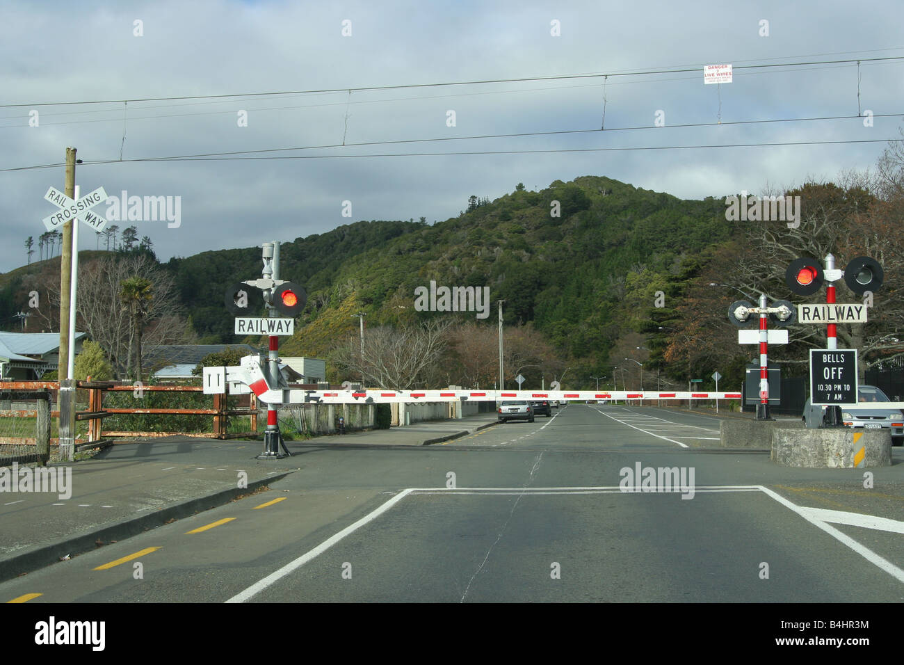 Barrier arms hi-res stock photography and images - Alamy