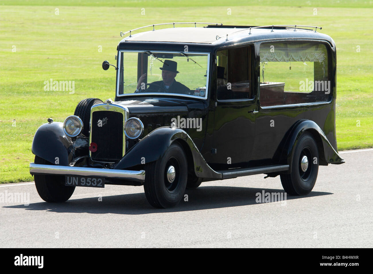 British hearse hi-res stock photography and images - Alamy