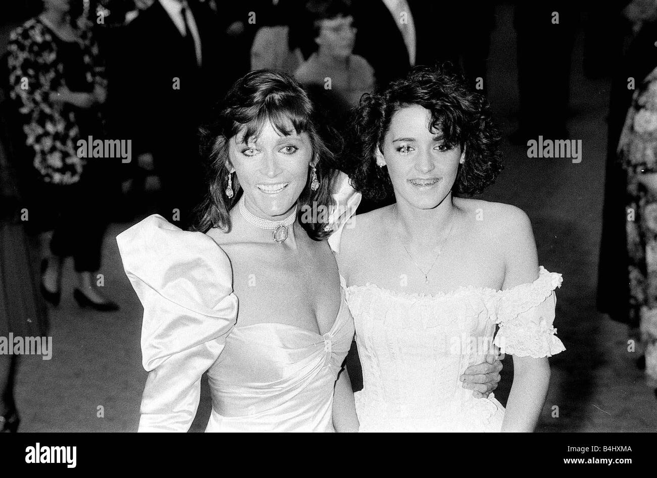 Margot kidder 1987 Black and White Stock Photos & Images - Alamy