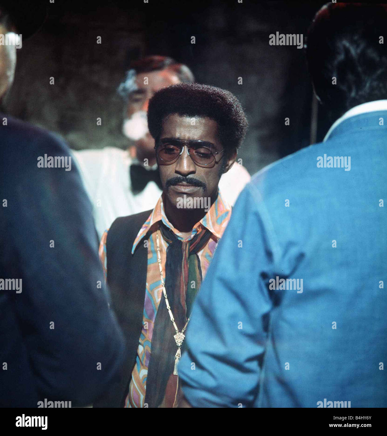 Actor Sammy Davis Jnr during filming of One More Time Stock Photo - Alamy