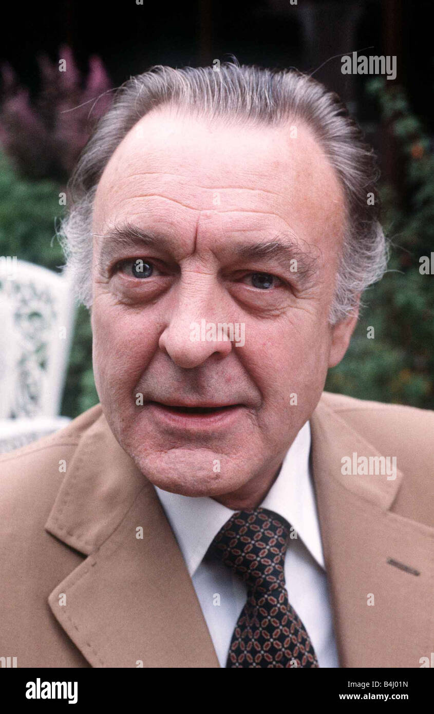 Donald Sinden actor July 1981 Dbase MSi Stock Photo - Alamy