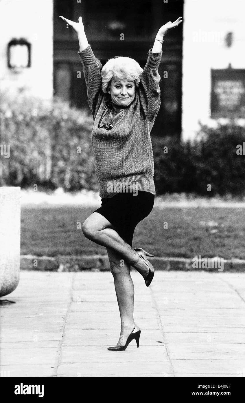 Eastenders actress barbara windsor Black and White Stock Photos ...