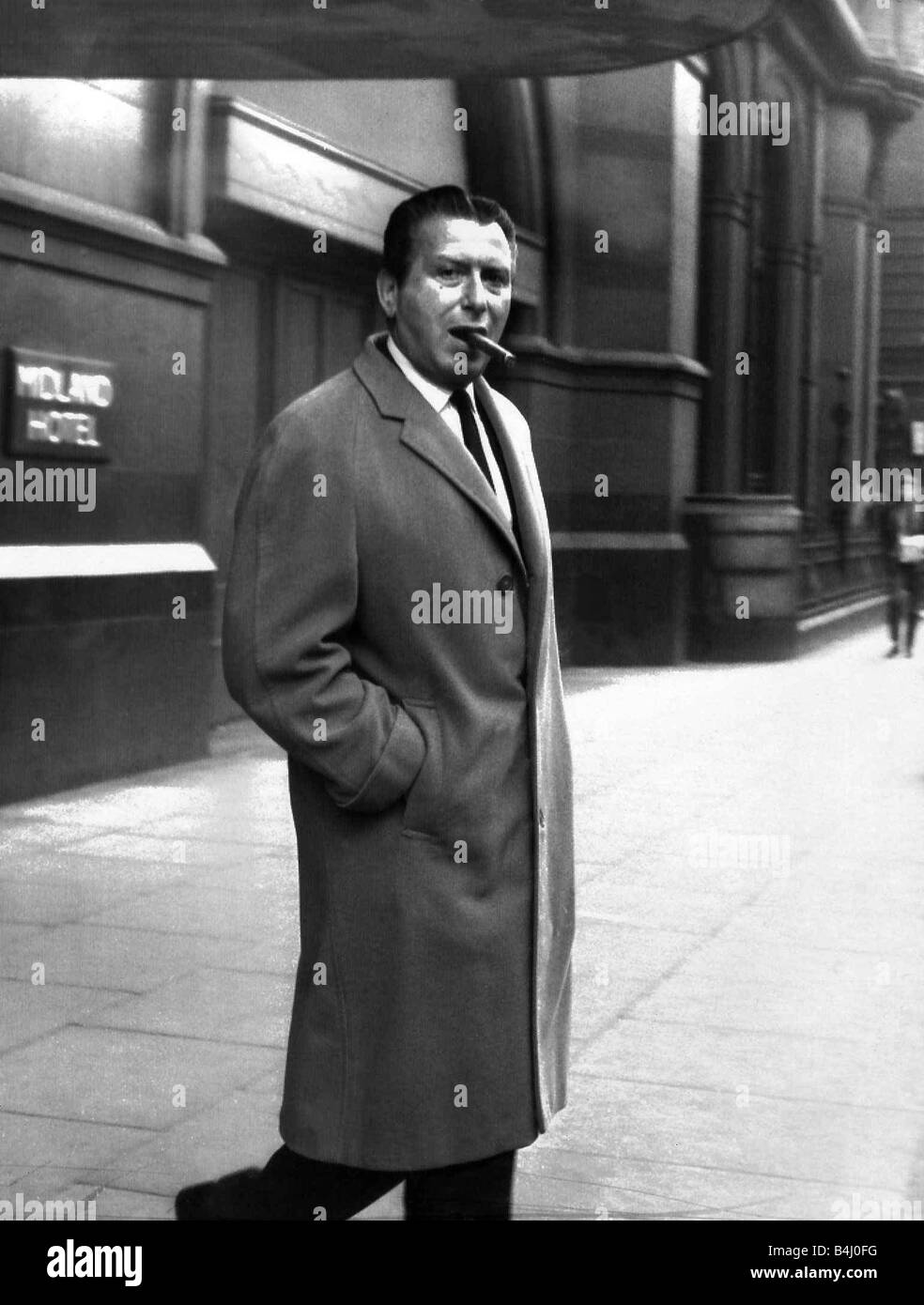 Actor Sir Bernard Delfont arriving at the Palace Theatre Manchester ...
