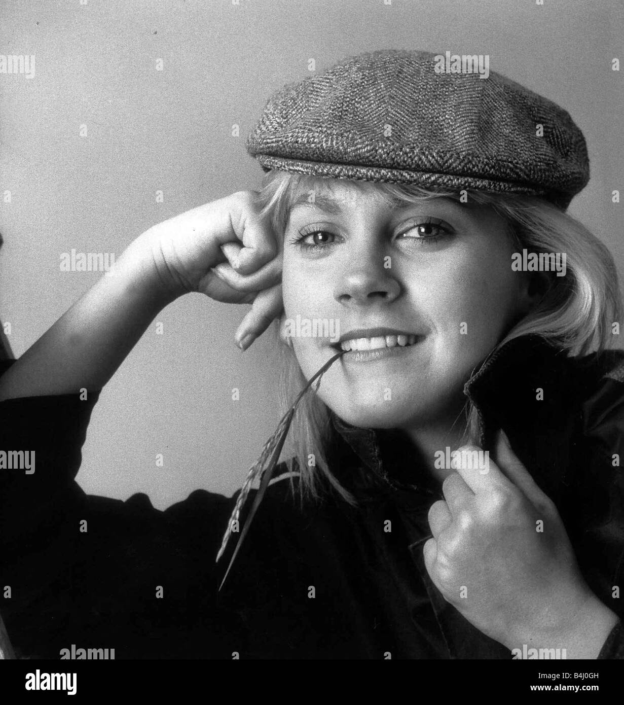 Malandra Burrows actress in Emmerdale Farm October 1988 Stock Photo - Alamy