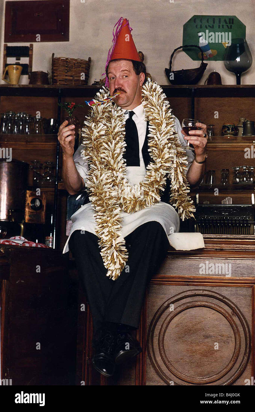 Allo Allo Tv Stock Photos & Allo Allo Tv Stock Images - Alamy