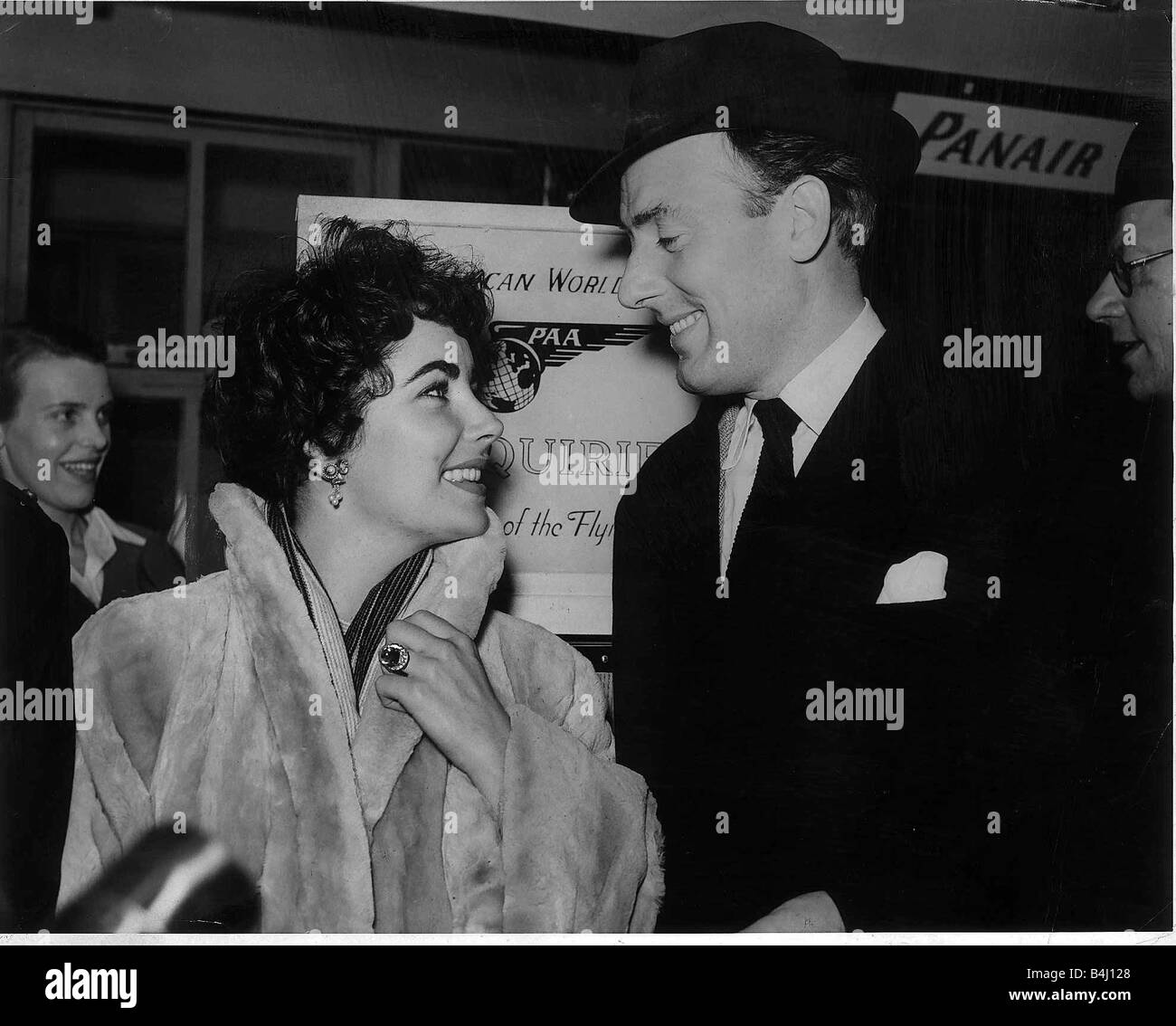 Elizabeth taylor michael wilding 1952 hi-res stock photography and ...