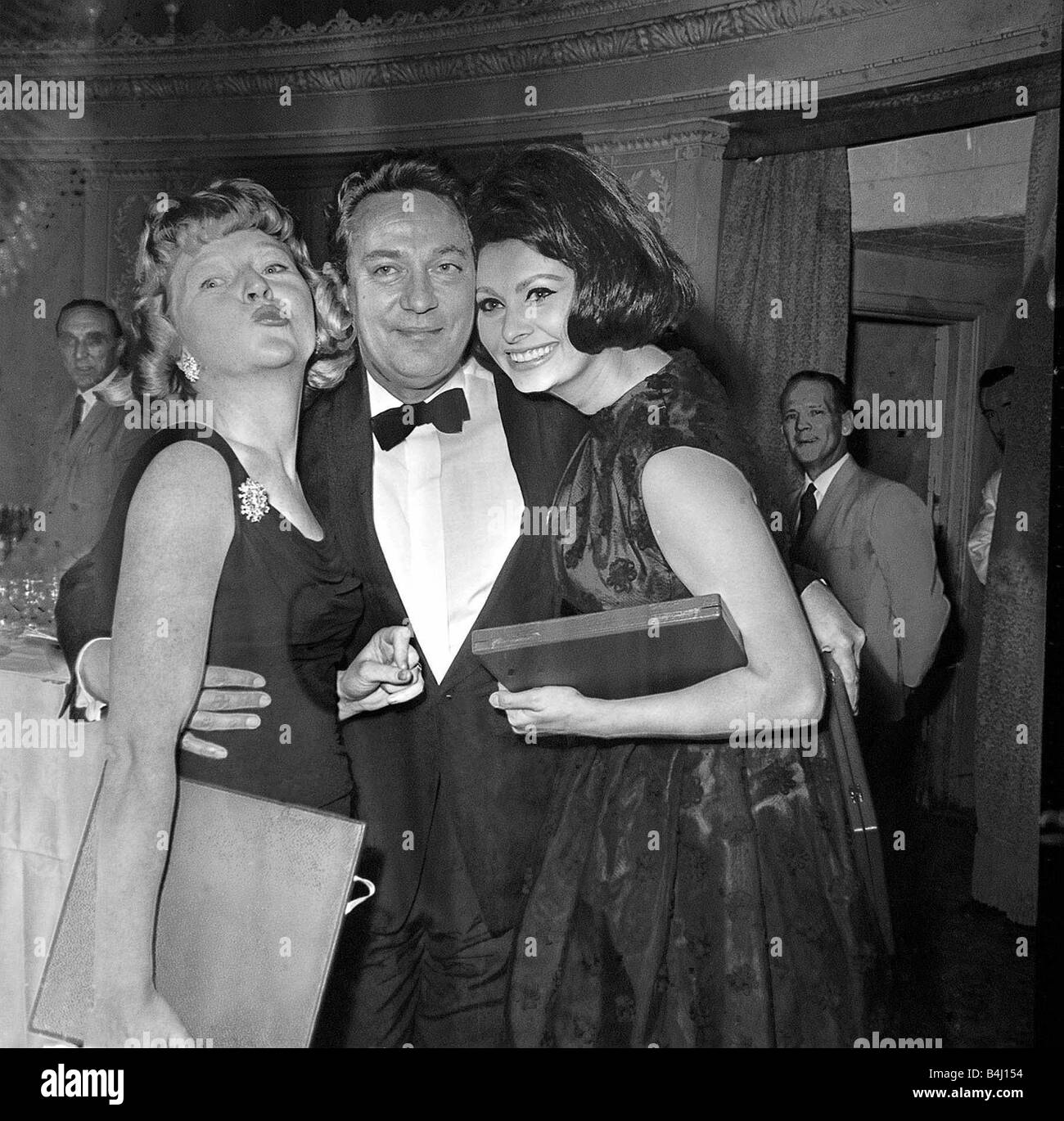 Dora Bryan Peter Finch and Sophia Loren British Film Academy Awards ...